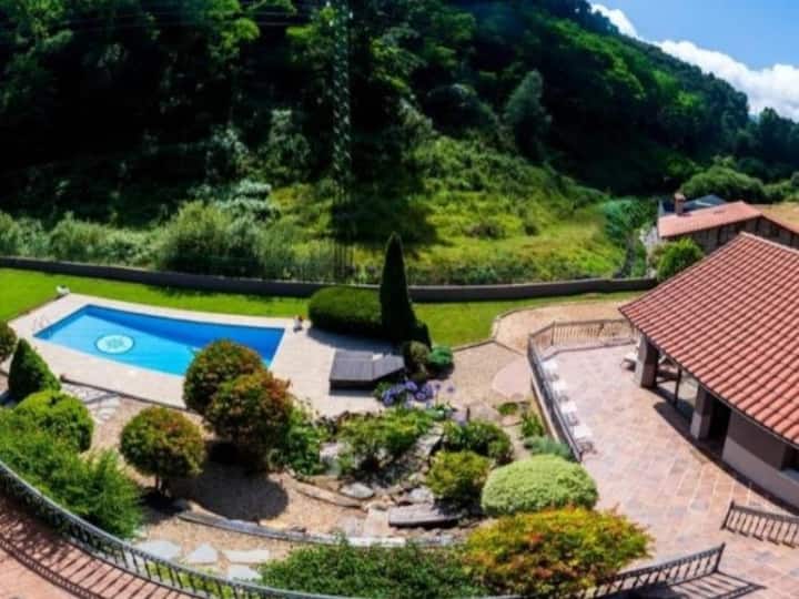 Sarren Villa Pool - Bermeo