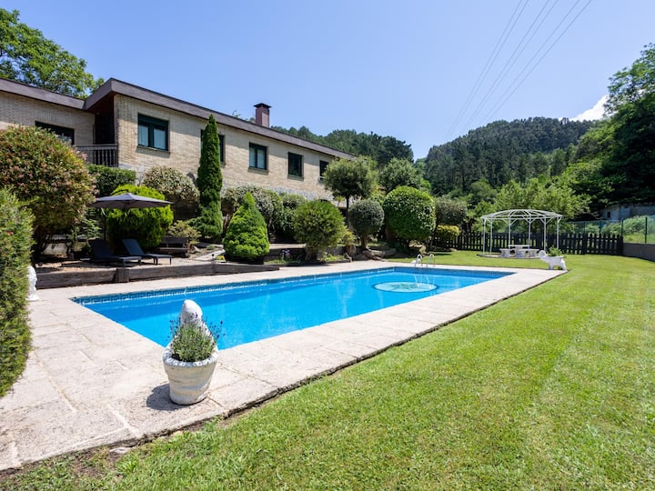 Sarren Villa Pool - Bermeo