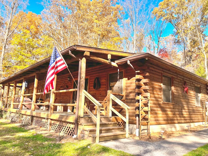 Dewdrop Inn In Hocking Hills - Logan, OH