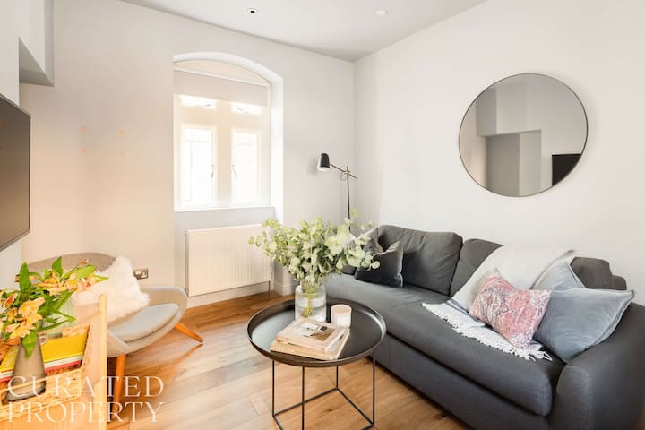 St Catherine's Hospital - Deluxe Apartment - Bath
