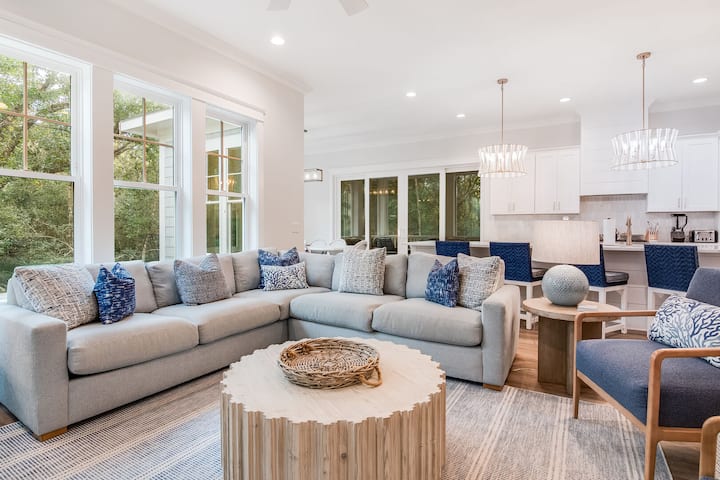 Newly Built 6 Bedroom Home; Large Porch - Bald Head Island, NC
