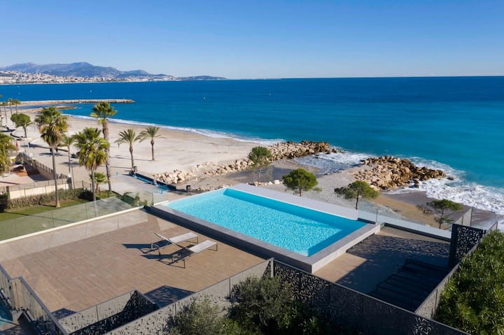 06 Ah - Superbe T2 Les Pieds Dans L'eau - Piscine - Villeneuve-Loubet