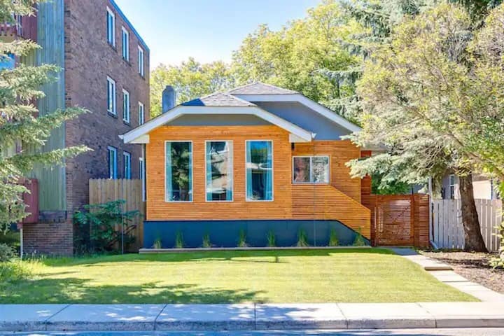 Urban Nest Near The Bow River Sleeps 4 - Calgary