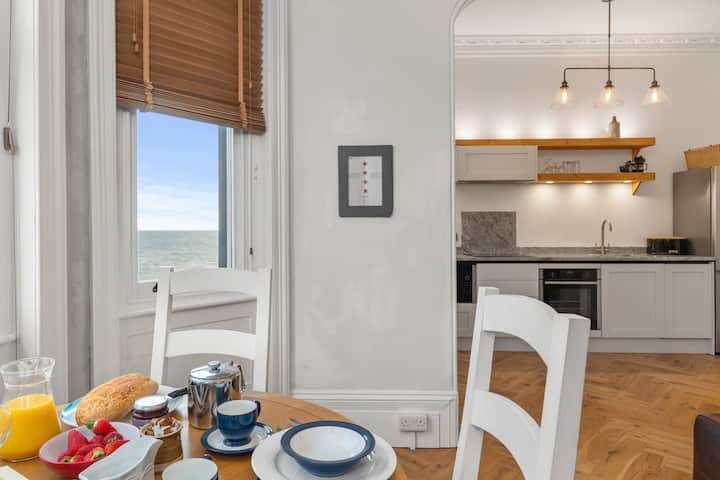 Spinnaker - Close To Town, Sea Views - Manorbier