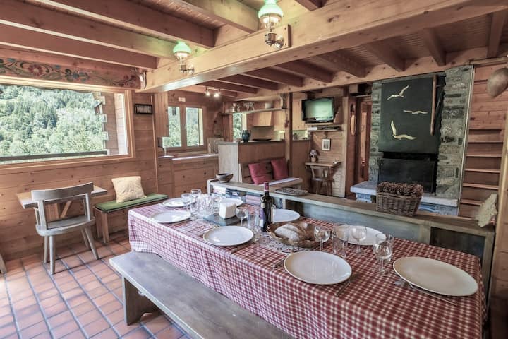 Magnifique Chalet, Cadre Idyllique, Ski Aux Pieds - Méribel