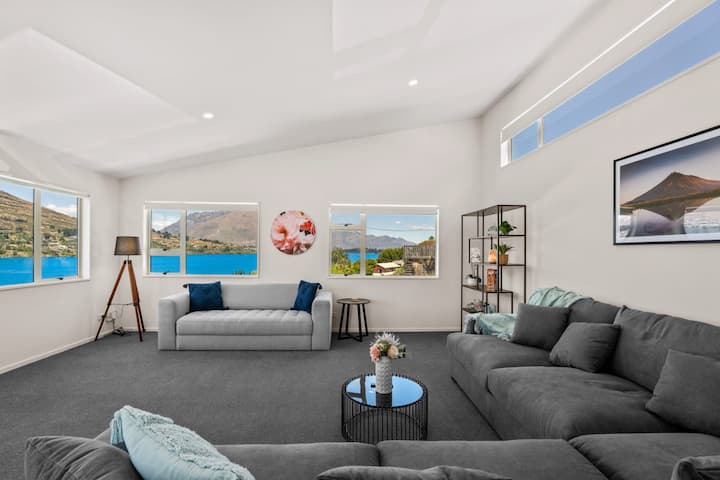 Mountain View Paradise 3 Bedroom House, Lake Views - ニュージーランド クイーンズタウン