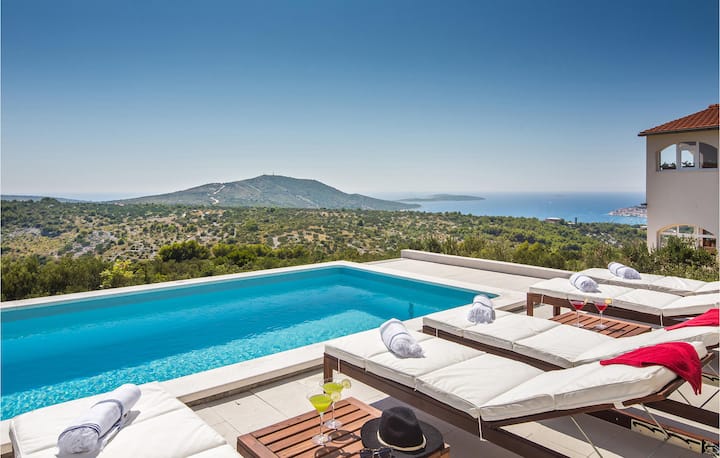 Stunning Home In Primosten With Wifi - Primošten