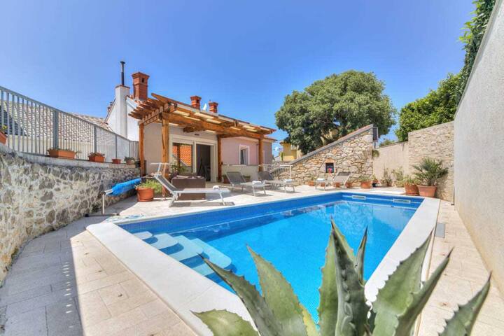 Villa Milla By Aneo Travel - Novi Vinodolski