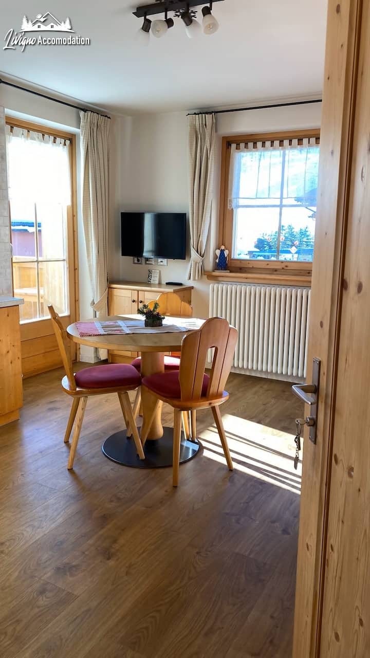 Abete Rosso Elleboro Livigno Accomodation - 리비뇨