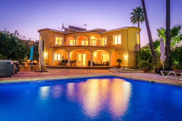 Grande Villa Familiale De 3 Chambres - Jávea