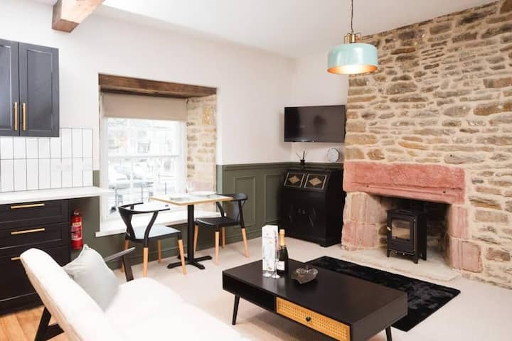 The Bankers Quarters - Apt 2 - Edale