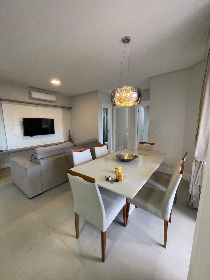 Apartamento Com Vista Pro Mar Em Bombas - Bombinhas