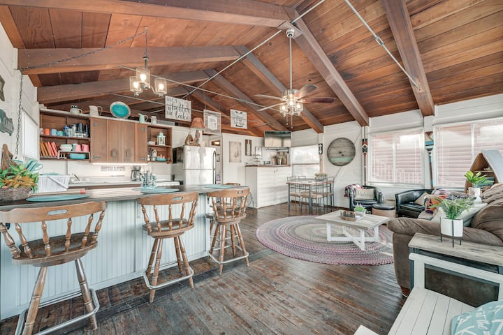 Kimberling City Cabin: 5 Min Walk To Lake - Kimberling City, MO