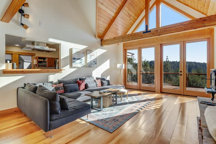 4br Renovated Property With Ridge Top Views - Navarro River Redwoods State Park, Elk