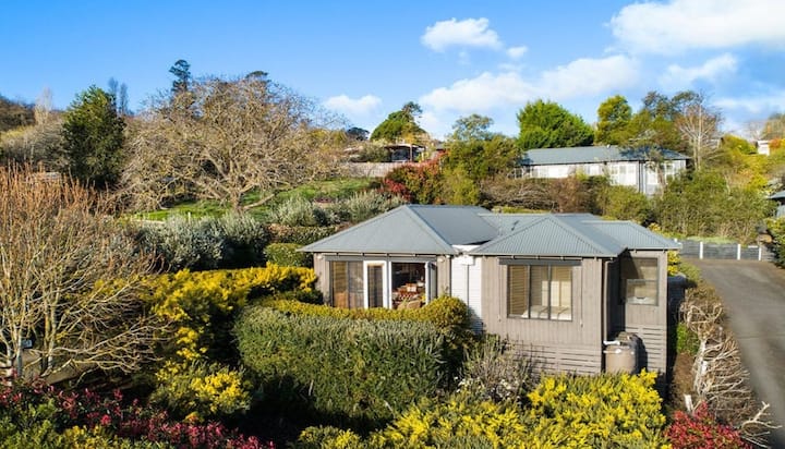 Belle Voir- Scenic Views, Steps From Town - Daylesford