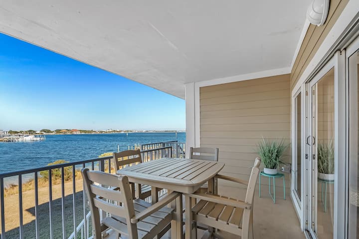 Waterfront | Paddleboards & Bikes | Villa Sabine - Pensacola Beach, FL