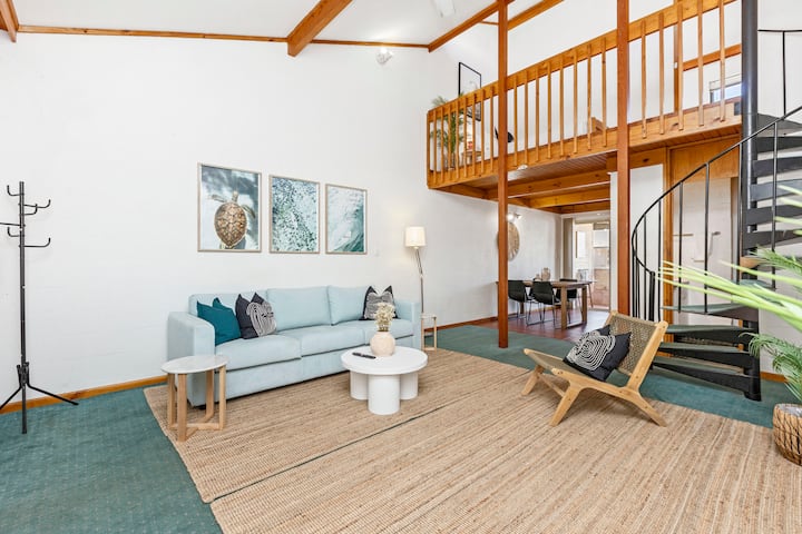 15 Cottesloe - Steps From Beach - Sleeps 3 - Swan River
