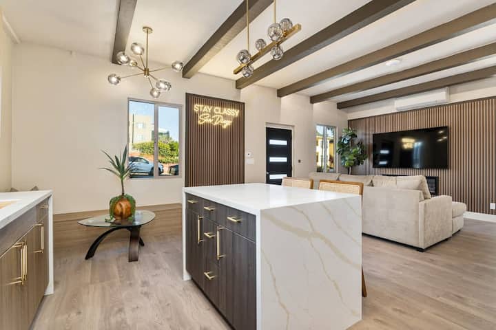 Modern Elegance In Banker's Hill San Diego - San Diego Airport (SAN)