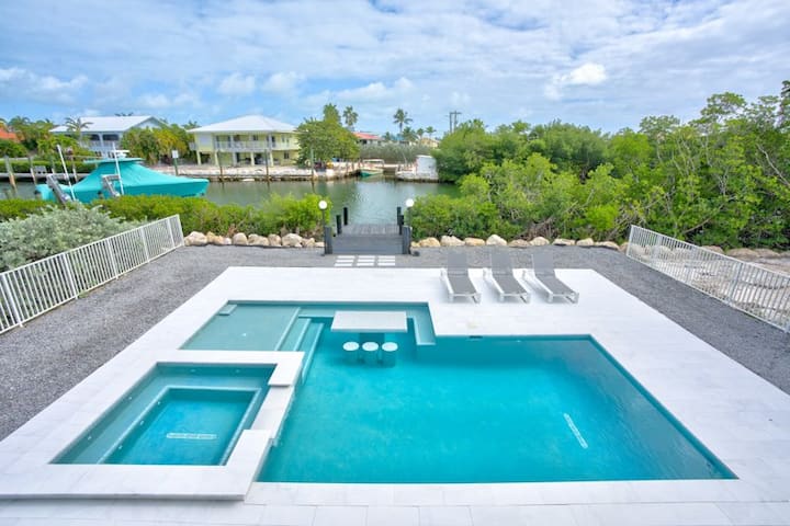 Oceanside Oasis - Bahamas