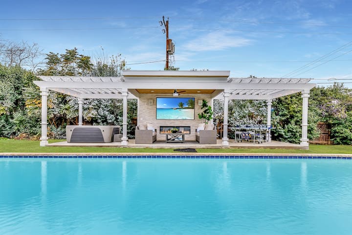 Ask About Our 4n Discount  | Private Pool, Games - Alamo Heights, TX
