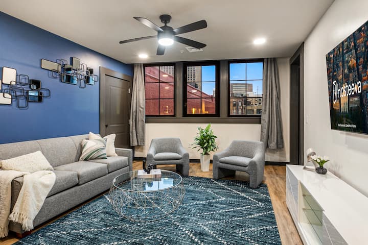 Leisurely Urban 2br Escape Condo With Balcony - Metairie, LA