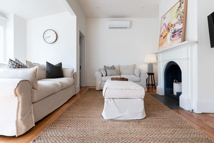 Cute & Comfortable Cottage: Near City With Parking - Launceston