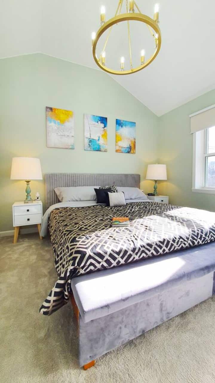 Charming House & Great Location - Ohio