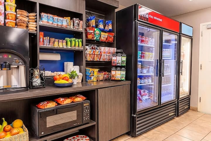 Museum Of Science Nearby, Suites With Self Parking - Lexington, MA