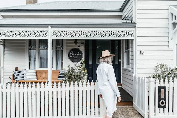 Room At Historic Benambra C1883 - Lonsdale Suite - Queenscliff