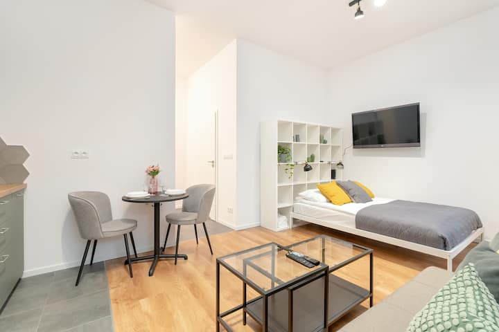 Barańczaka 3j | Bright Studio | Parking - Poznań