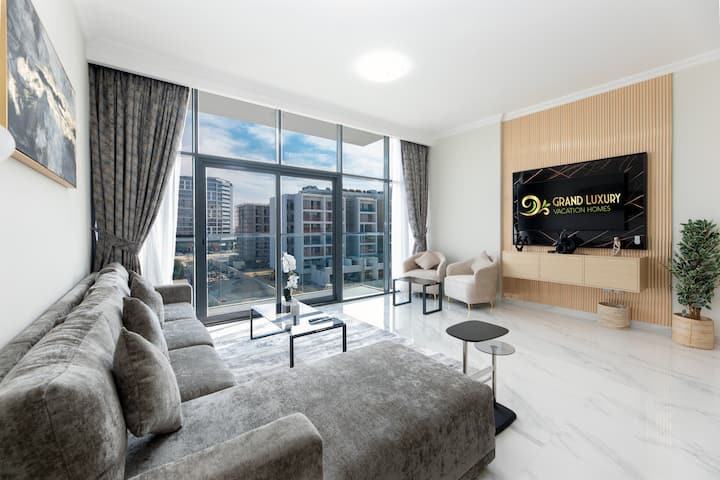 Spacious 3br Apartment Near Miracle Garden - Dubai