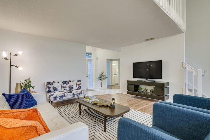 Tranquil Fort Wayne Home: 7 Mi To Downtown - Fort Wayne, IN