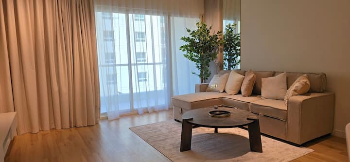 213 | The Greens. 1 Br Modern Elegance Stylish - Dubai