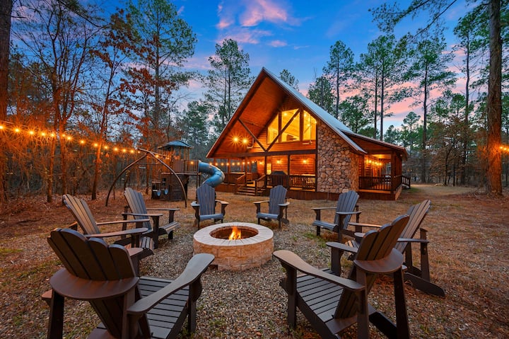 2 Br Cabin W/ Loft, Playset, Firepit, Hottub - Broken Bow, OK