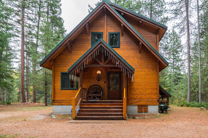 Wanna Go Away – Cozy Cabin By The Chiwawa River - Plain, WA