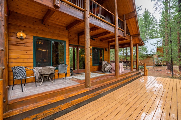 Wanna Go Away – Cozy Cabin By The Chiwawa River - Lake Chelan, WA