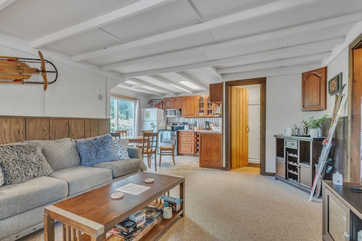 Old World Charmer Heart Of Town - Ellicottville, NY