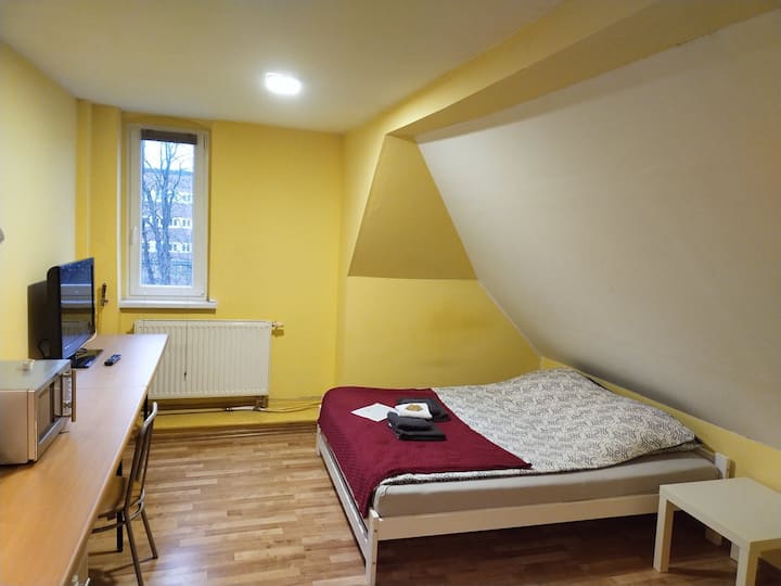 Boutique Room For Less Demanding Guests. - Wrocław
