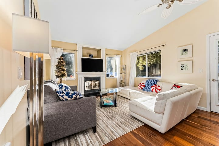 Quiet, Bright 2br A Short Walk From Downtown/parks - Leavenworth