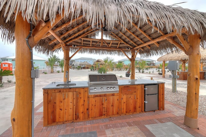 Free Electric Free Wifi Free Laundry Heated Pool G - Port Aransas, TX