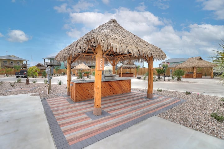 Free Electric Free Wifi Free Laundry Heated Pool G - Port Aransas, TX