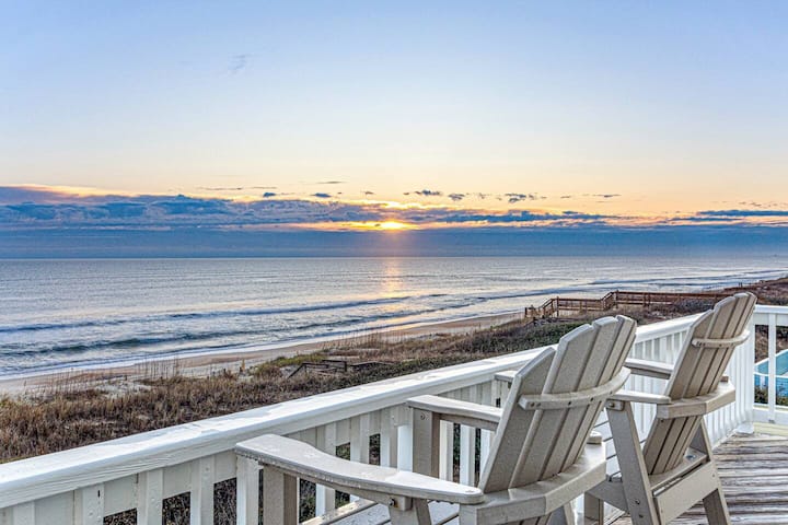 Oceanfront, Game Room, Hot Tub, Private Pool, Deck - Corolla, NC