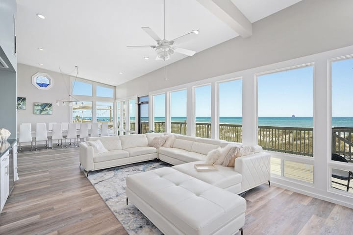 Beachfront Bliss & Unmatched Gulf Views! - Panama City Beach, FL