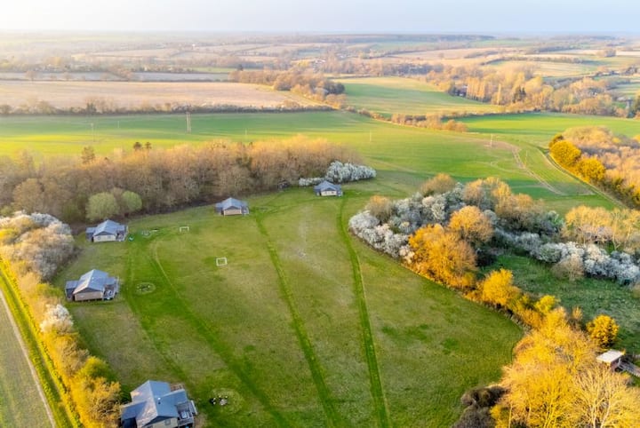 Sweffling At Lantern And Larks - Suffolk