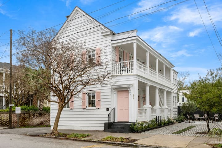 Beautiful Historic Charleston Home - Charleston, SC