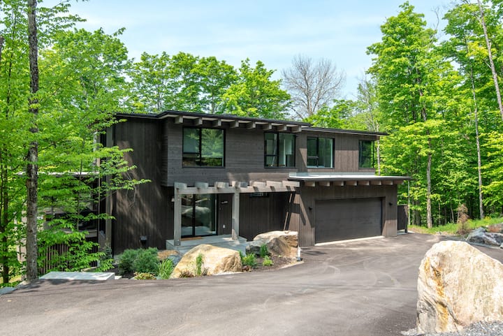 New Lagom Tyst Chalet | Hot Tub | Tremblant Living - Mont-Tremblant