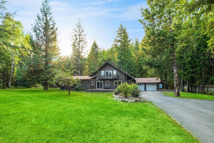 Base Of Schweitzer 4br Home Walk To Shuttle - Sandpoint, ID