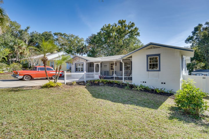 Vintage Mount Dora Cottage W/ Screened Porch! - Mount Dora, FL