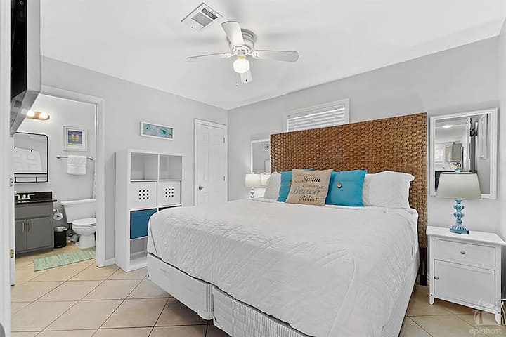 Coastalbungalow-renovated 2br/2ba Beachside Villa! - Rosemary Beach, FL