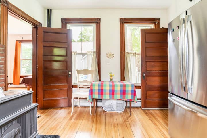 Cozy Studio In Downtown Freeport - Freeport, ME